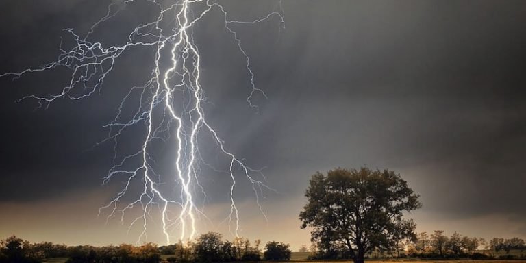 Camping in Thunderstorms: Safety Tips & Essential Gear Guide - Outdoor ...